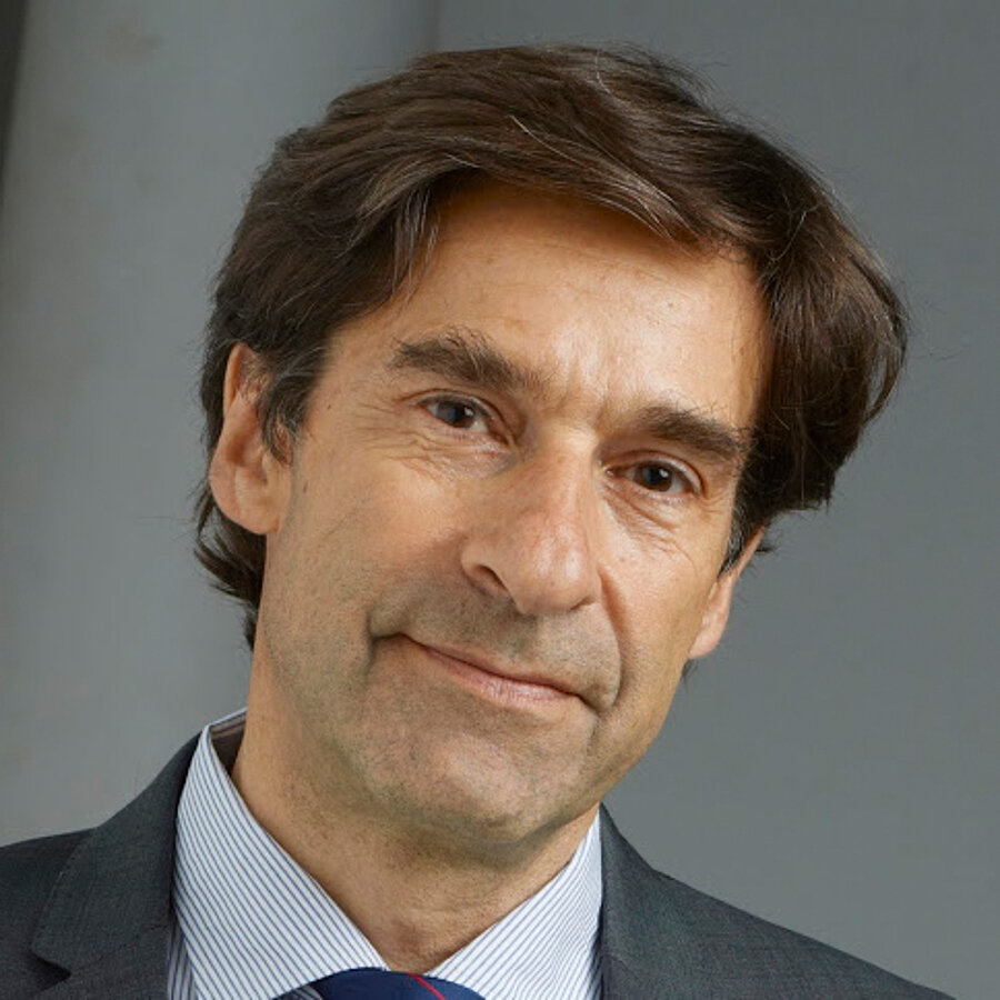 Regeneration Expert: Regeneration of post-traumatic complex bone defect ...